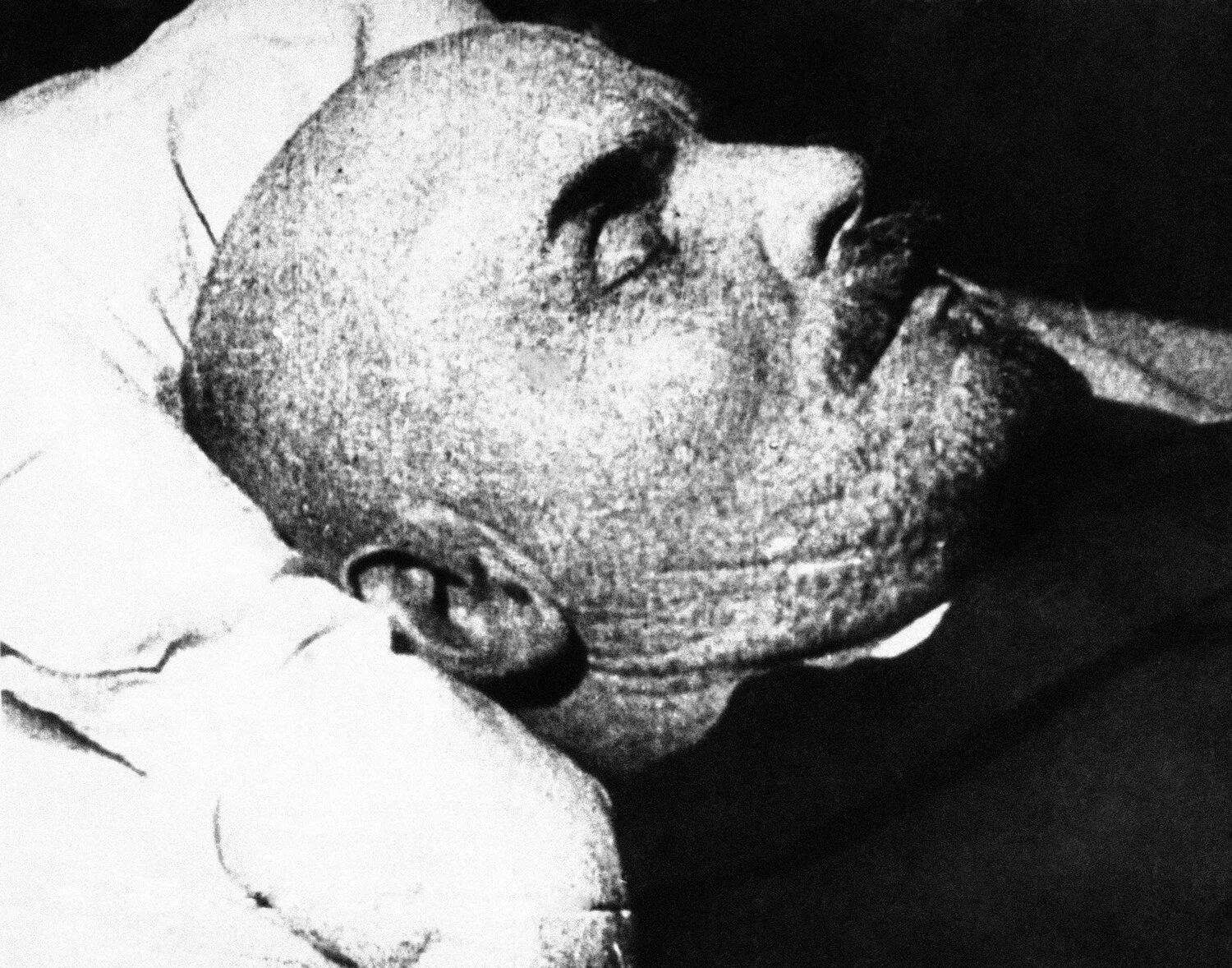 The MYSTERIOUS and PAINFUL Death of Vladimir Lenin: The CHILLING ...